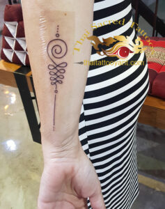 Ajarn Sak Master of Sak Yant Thai Tattoo